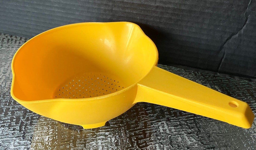 Tupperware Colander 2 Quart - Etsy