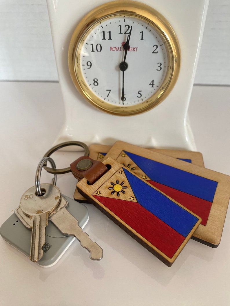 Philippine Flag & Jeepney Key Chains Engraved in Wood | Filipino ...