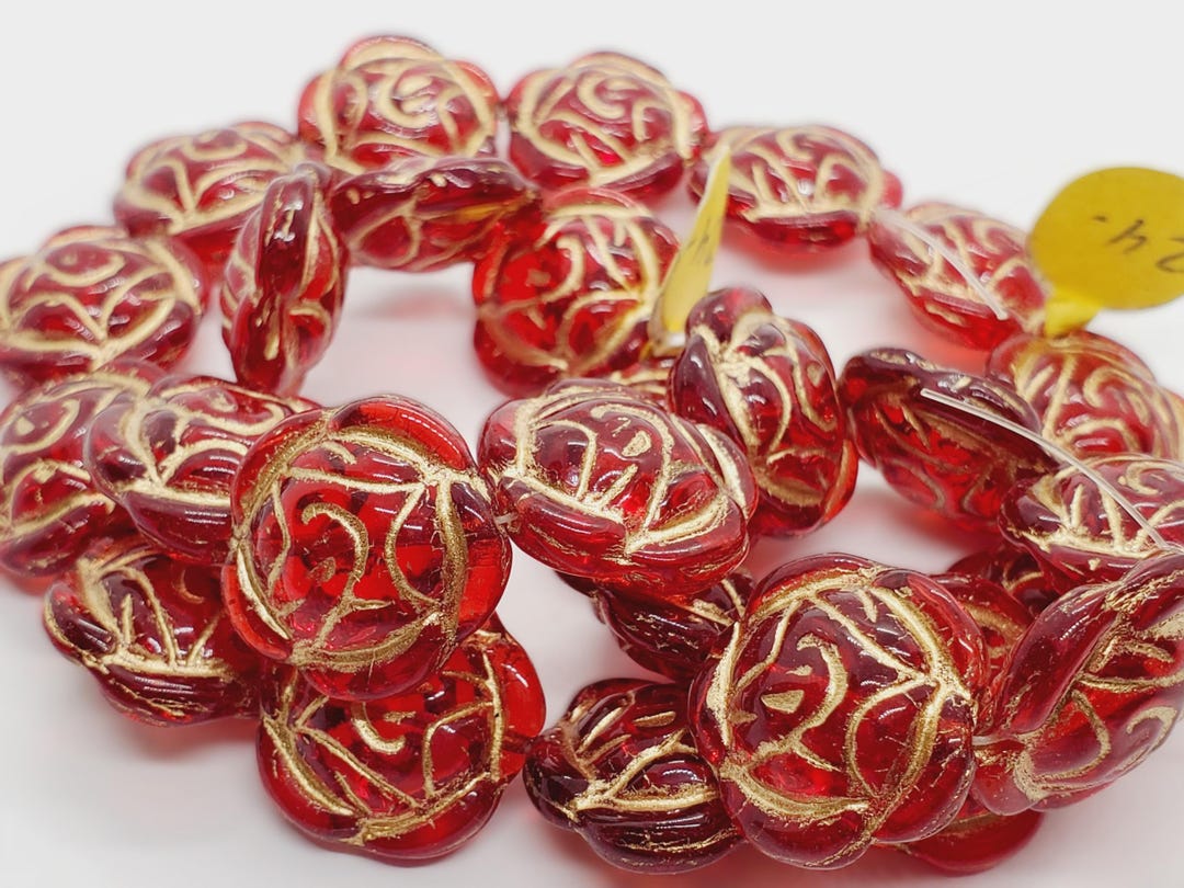 15 Red Rose Glass Beads E142 - Etsy