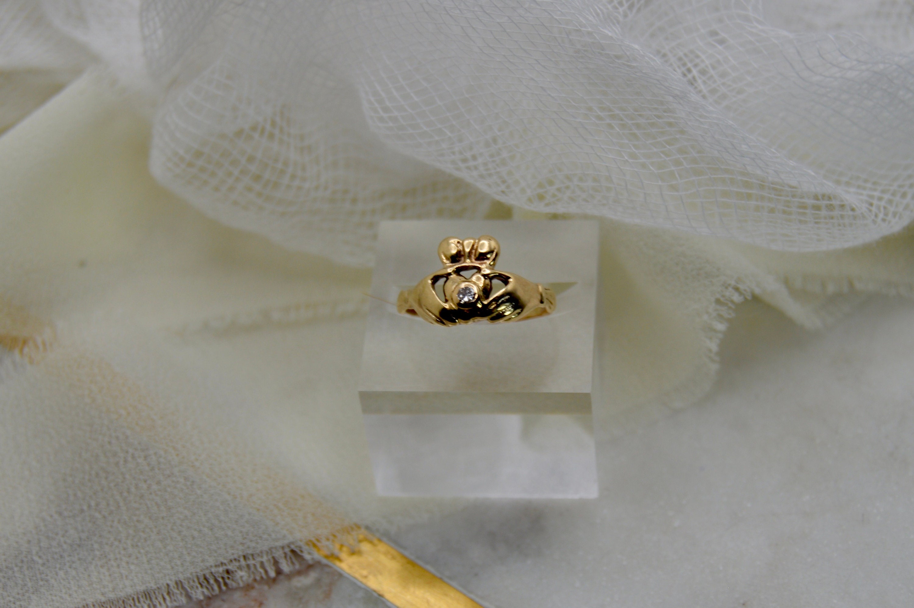 Vintage Estate 10K Yellow Gold With Genuine Diamond Irish Claddagh Ring ...