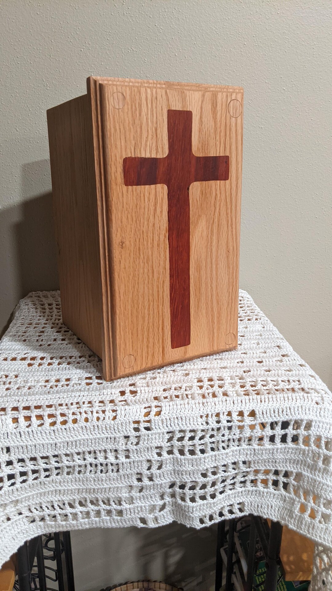 Oak Box Urn With Bloodwood Cross Inlay - Etsy