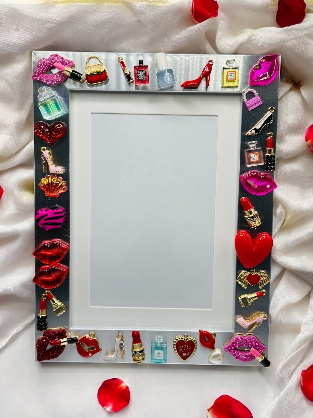 Bling Charm Picture Frame| Unique Makeup Design Frame| Unique Lipstick ...