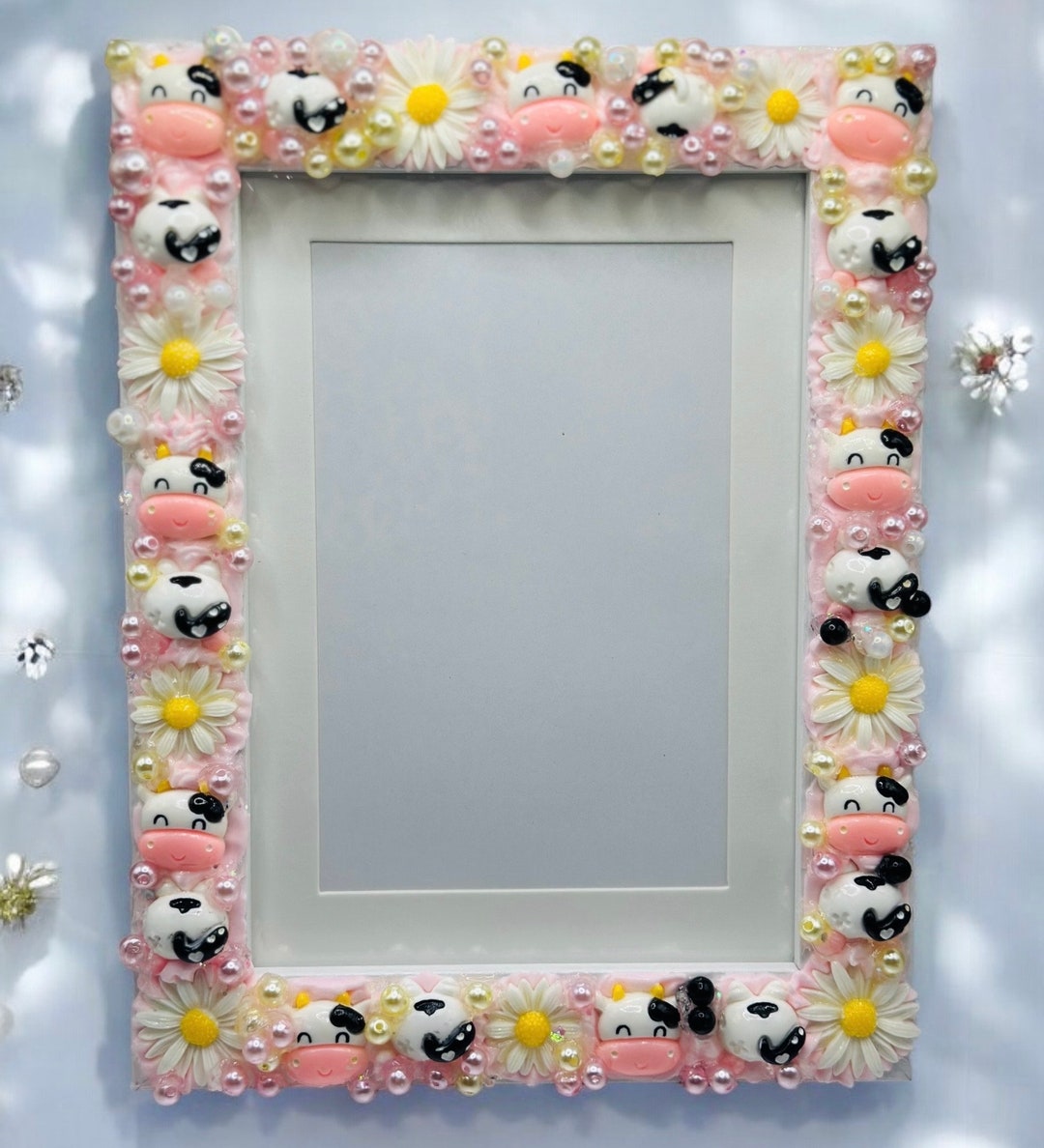 Decoden Cow & Daisy Picture Frame: Handmade Beaded Decor - Etsy