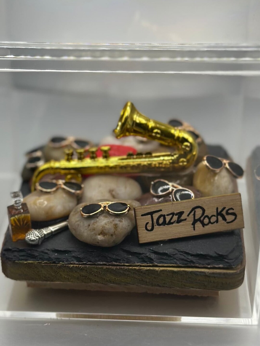 Handmade 1970's Pebble Art, Jazz Band Theme Paperweight , Rock Concert ...