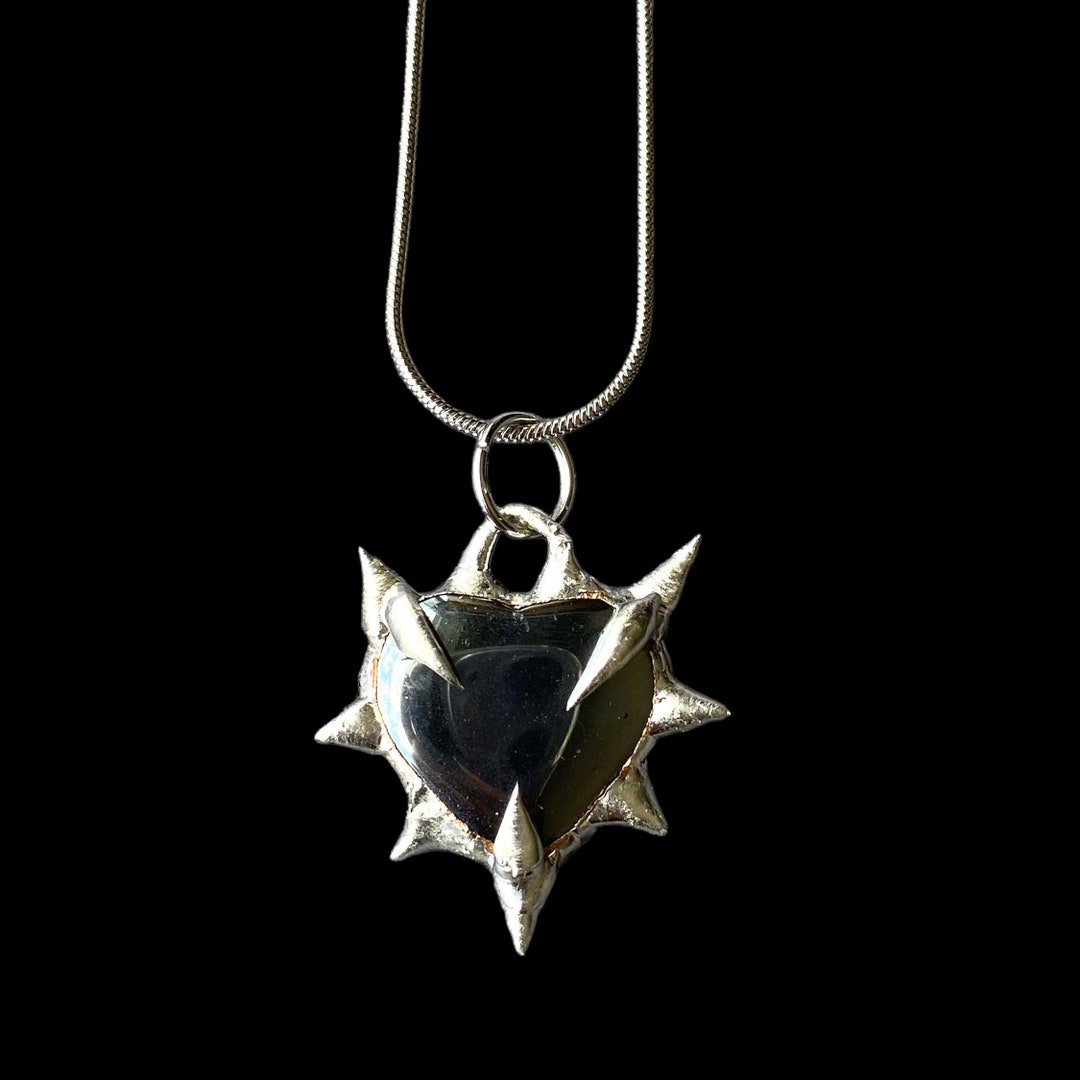 Handmade Spiky Heart Pendant Gothic Metal Necklace Edgy Cybercore ...