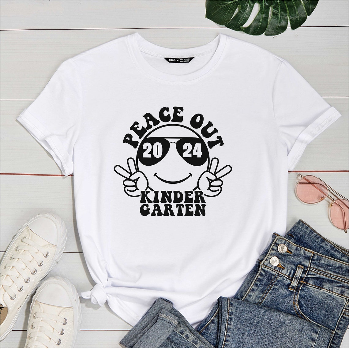 Peace Out School Svg Bundle, Retro Peace Out Svg, Summer Break Svg ...