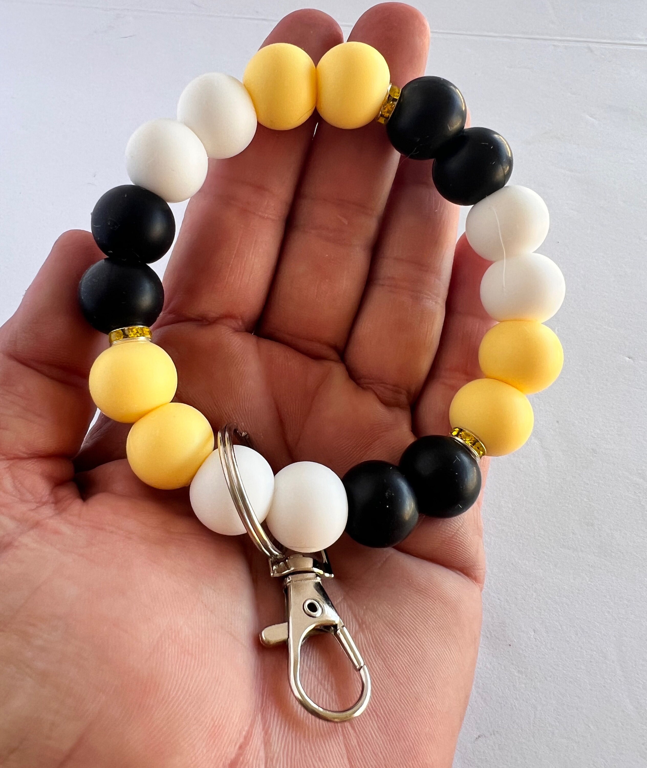 Silicone Wristlet Keychains,silicone Bead Wristlets,beaded Keychain ...