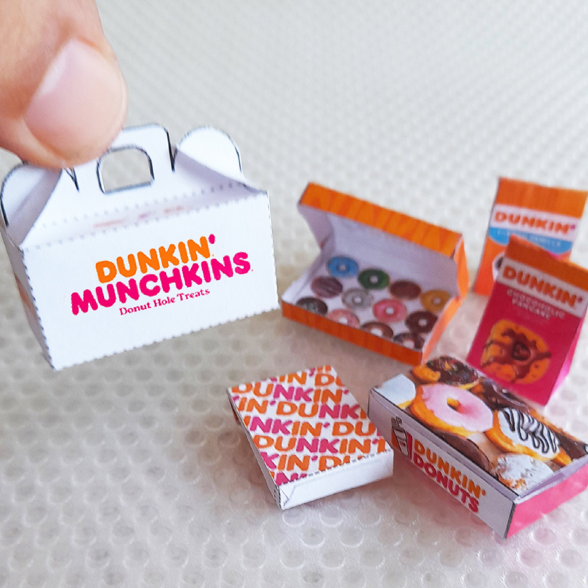 Dunkin Donuts Munchkins Box
