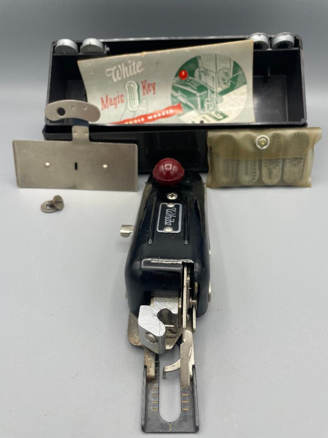 Vintage White Sewing Buttonholer in Original Case Model # W654321N - Etsy