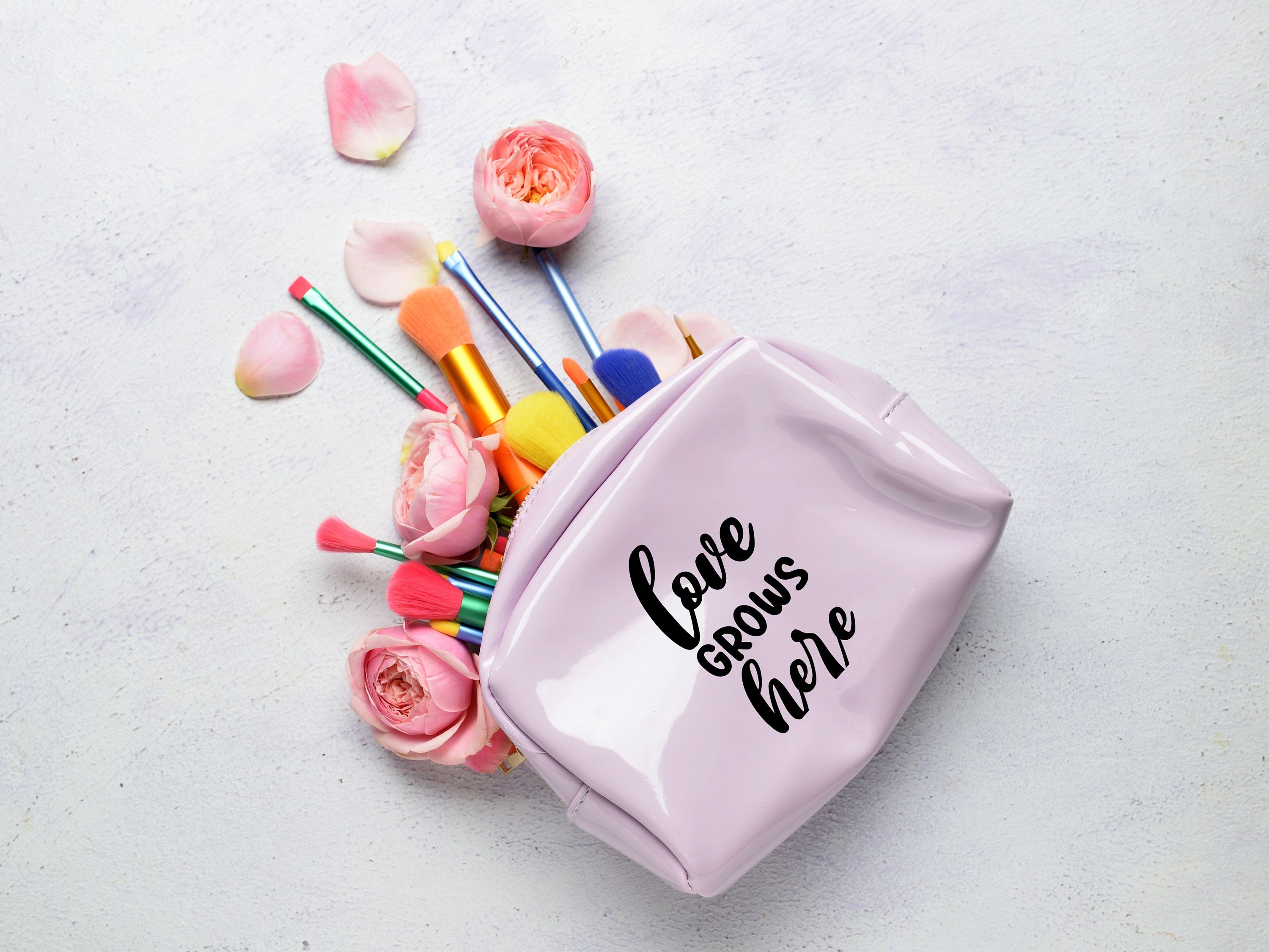Makeup Bag SVG Bundle, Makeup Bag SVG, Mascara SVG, Beauty Quotes ...