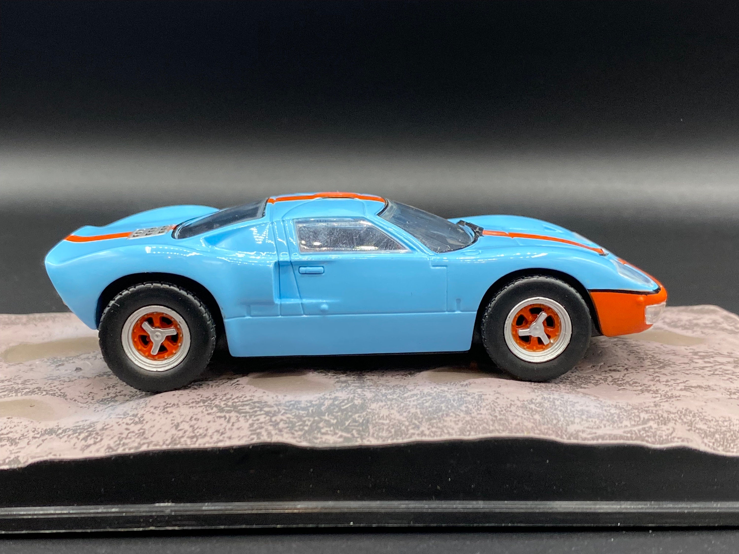 James Bond 007, Ford GT40 1:43 Scale Model in Display Case die Another ...