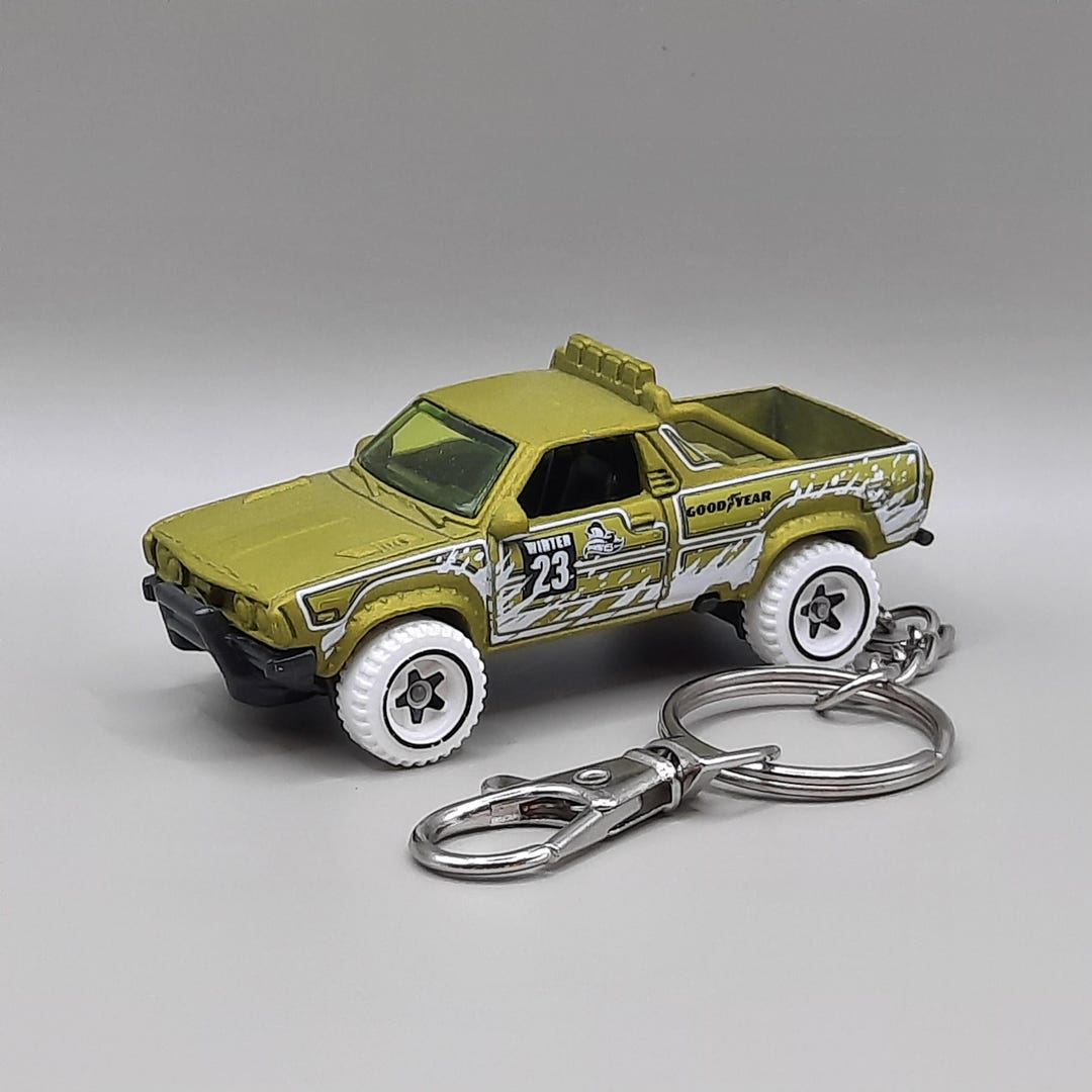 Subaru Brat Keychain, Green Diecast Hot Wheels Bag Charm Gift - Etsy