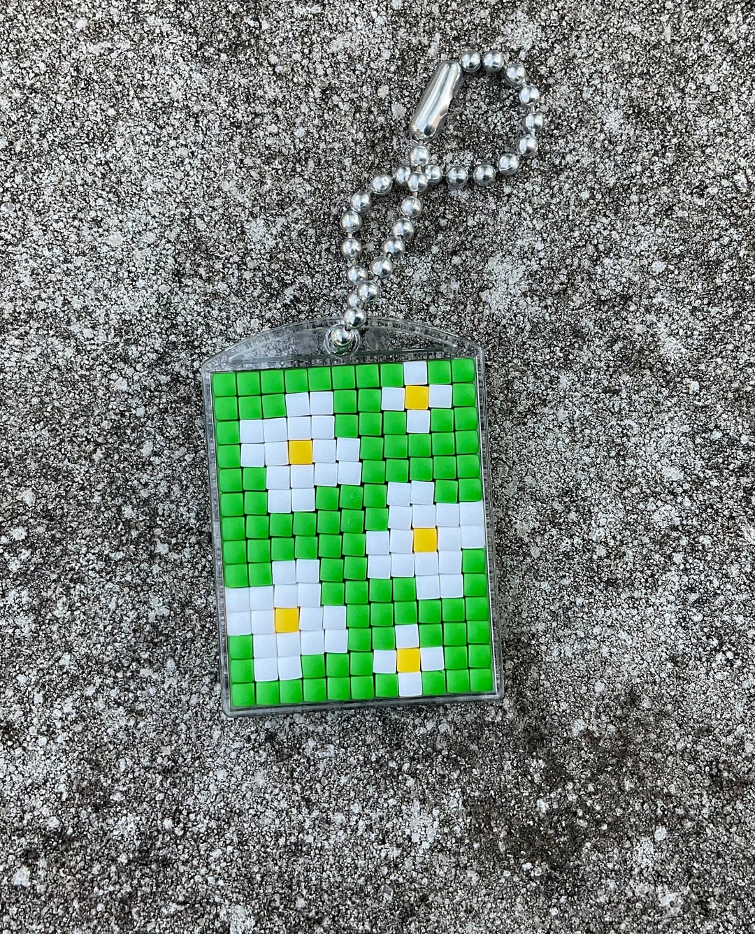 Flower Pixel Art Keychain - Etsy