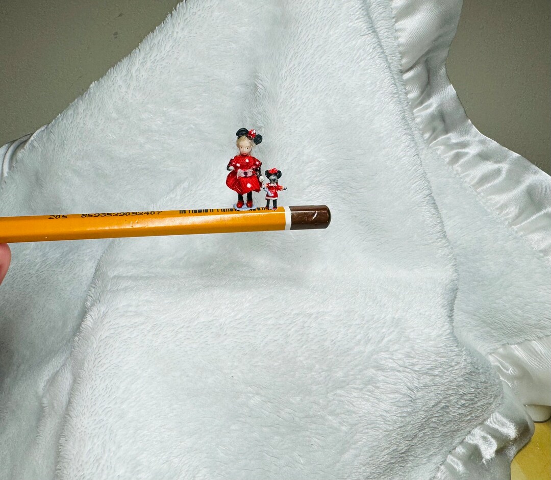Miniature Polymer Clay Ooak Dolly Minnie Mouse Girl Micro Toy Dolly 1/ ...
