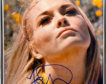 Actress Faye Dunaway Autographed Photo With COA - Etsy