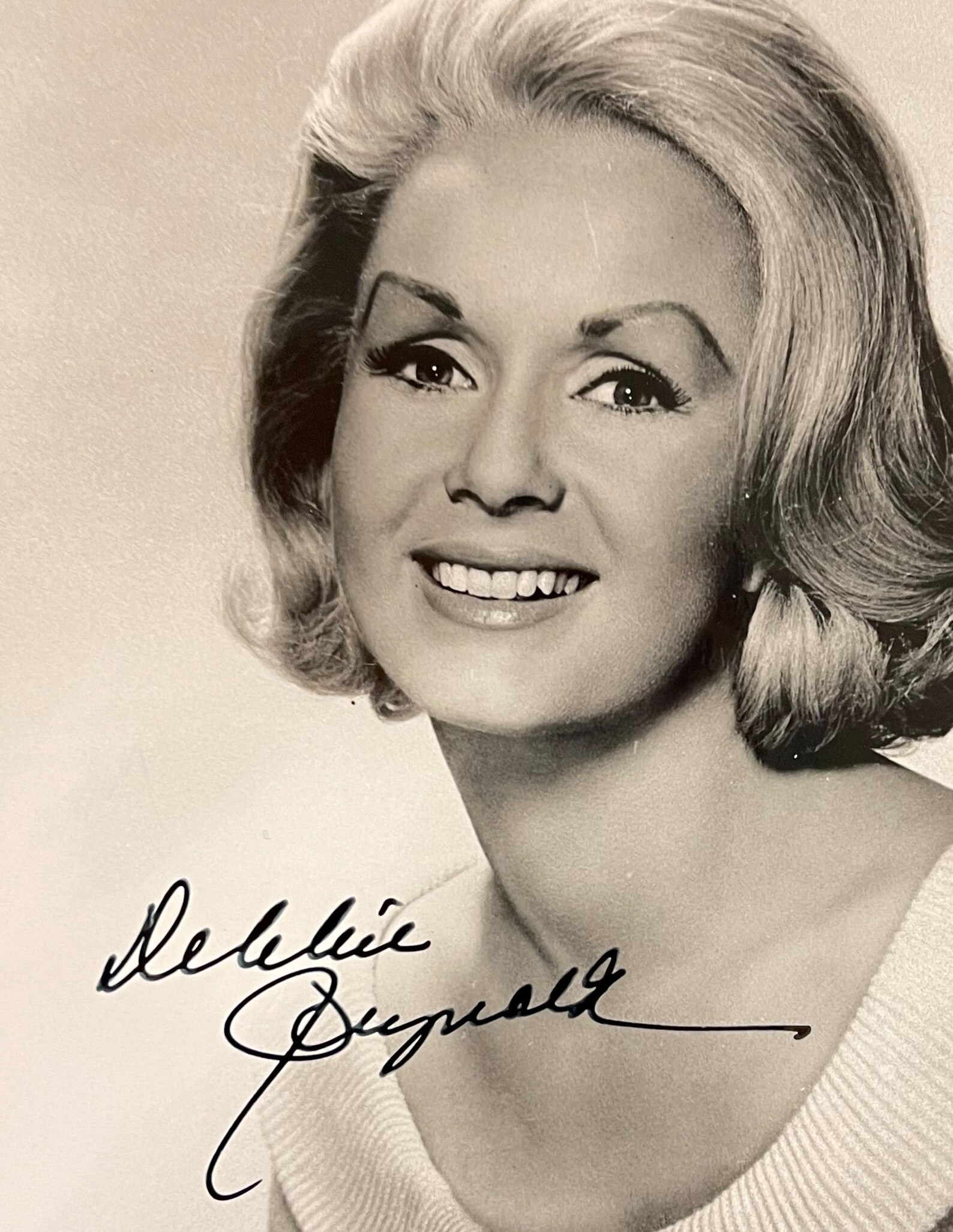 Debbie Reynolds 100% Guaranteed Hand Signed Photo - With COA ...