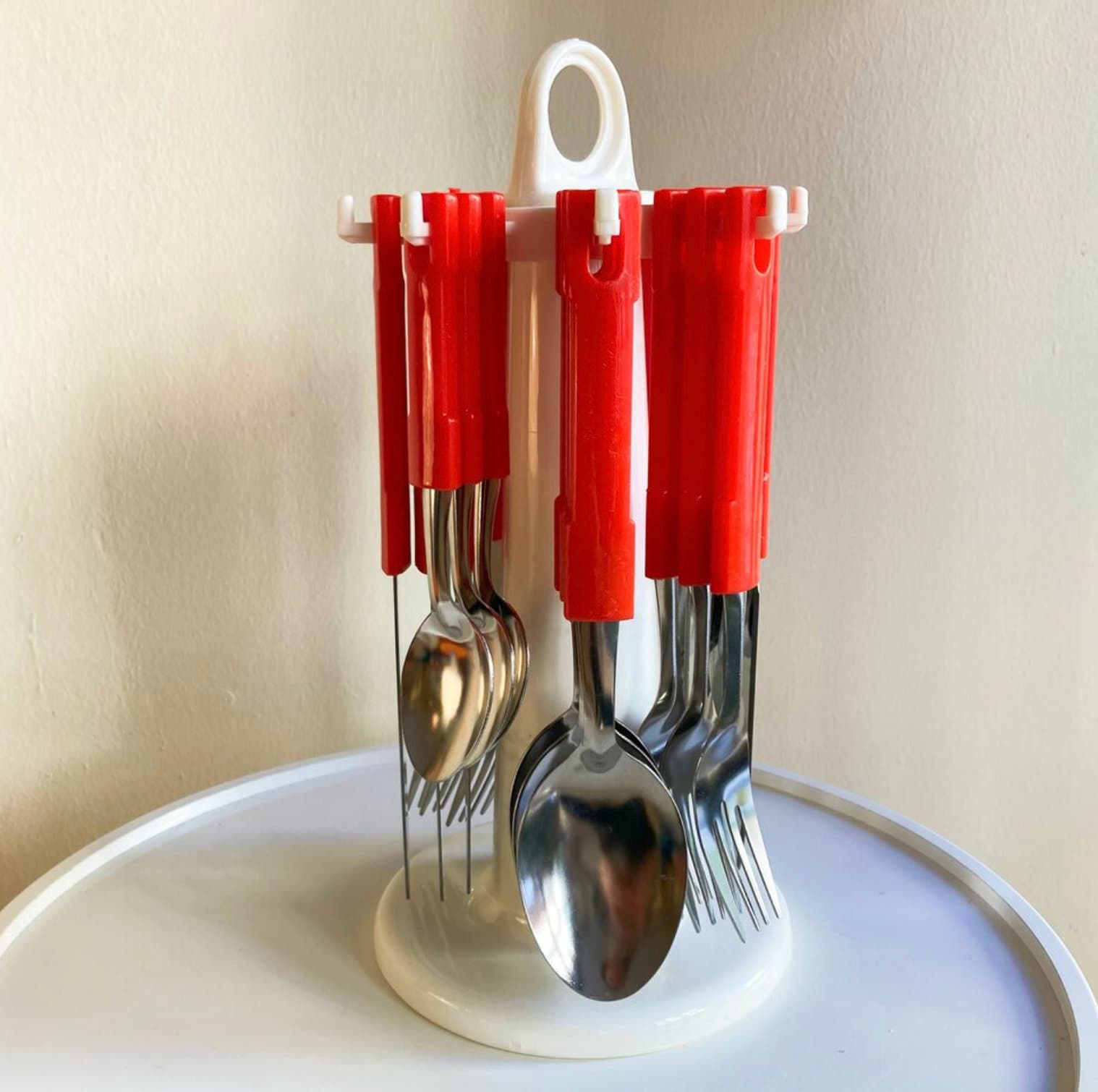 Vintage Pop-art Red Cutlery Set With Revolving Carousel / Red and ...