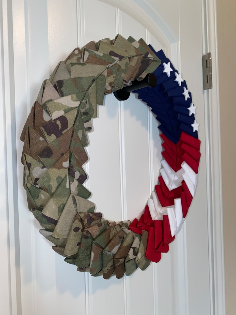 17” Military Uniform Wreath (choose Uniform Style) - Etsy