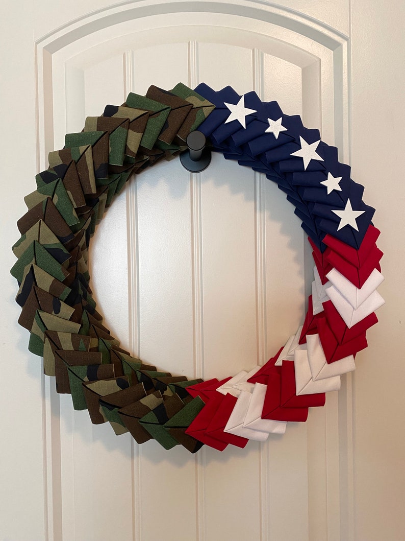 17” Military Uniform Wreath (choose Uniform Style) - Etsy
