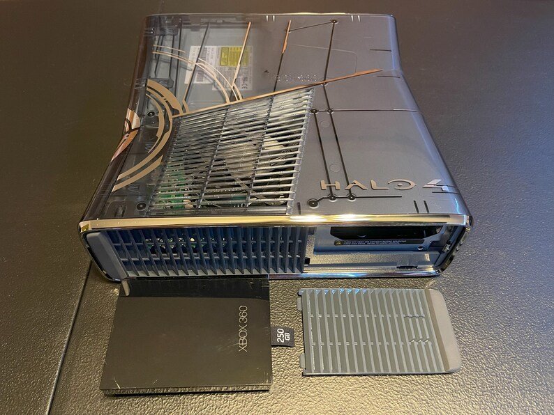 Custom Modded Xbox 360 Slim Halo 4 Special Edition Like New Corona 16 ...