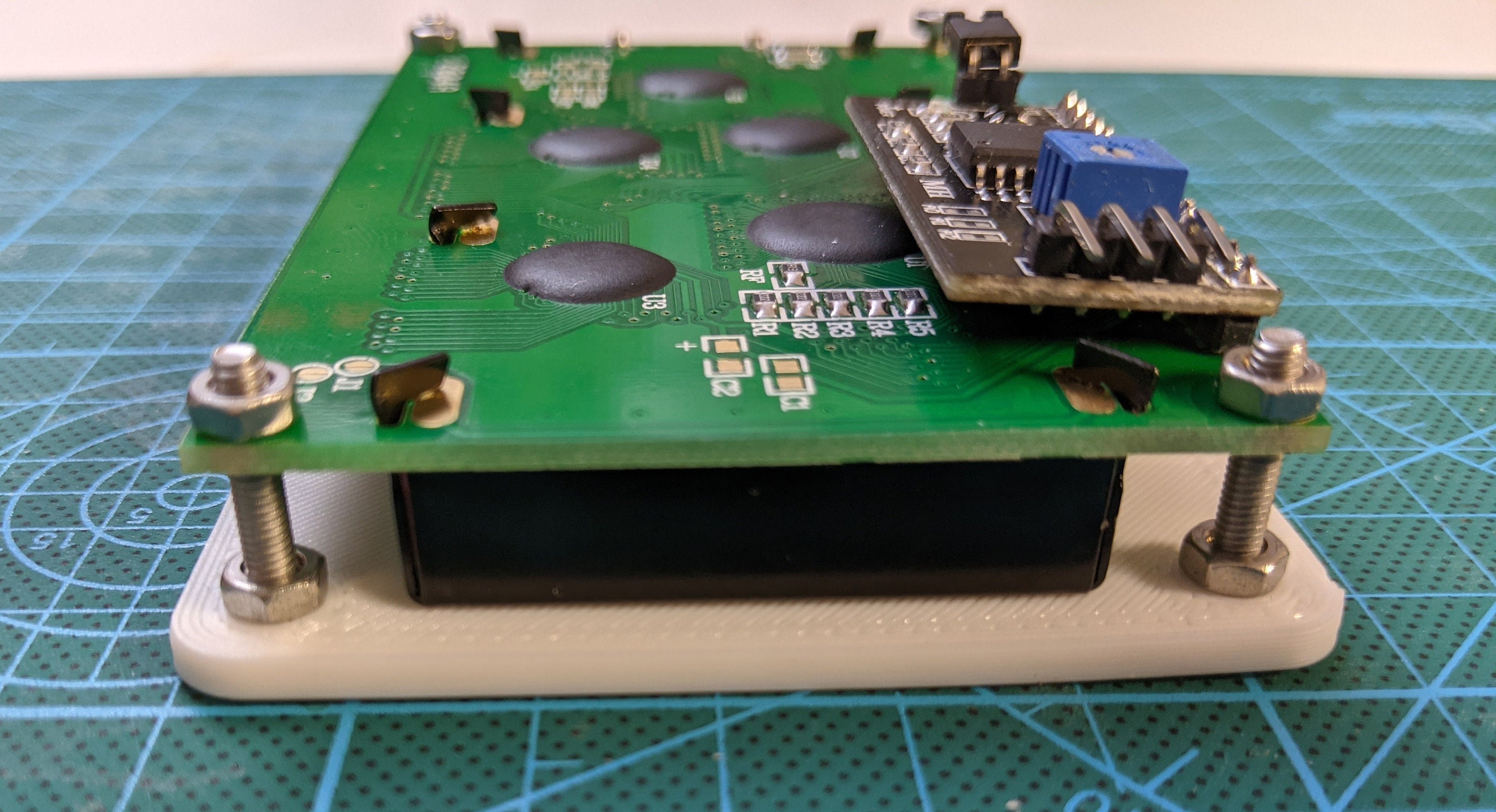 2004 LCD Arduino Bezel, 3D Printed Electronics Display Mount, DIY ...