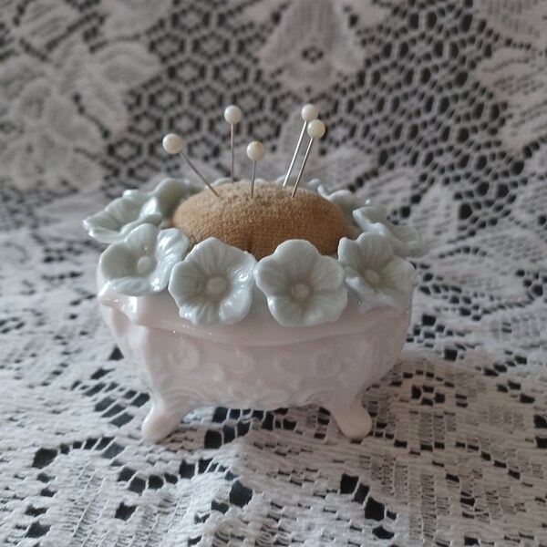 Pin Cushion Box - Etsy