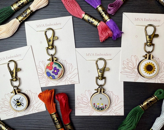 Mini Embroidery Bee Keychain - Etsy Canada