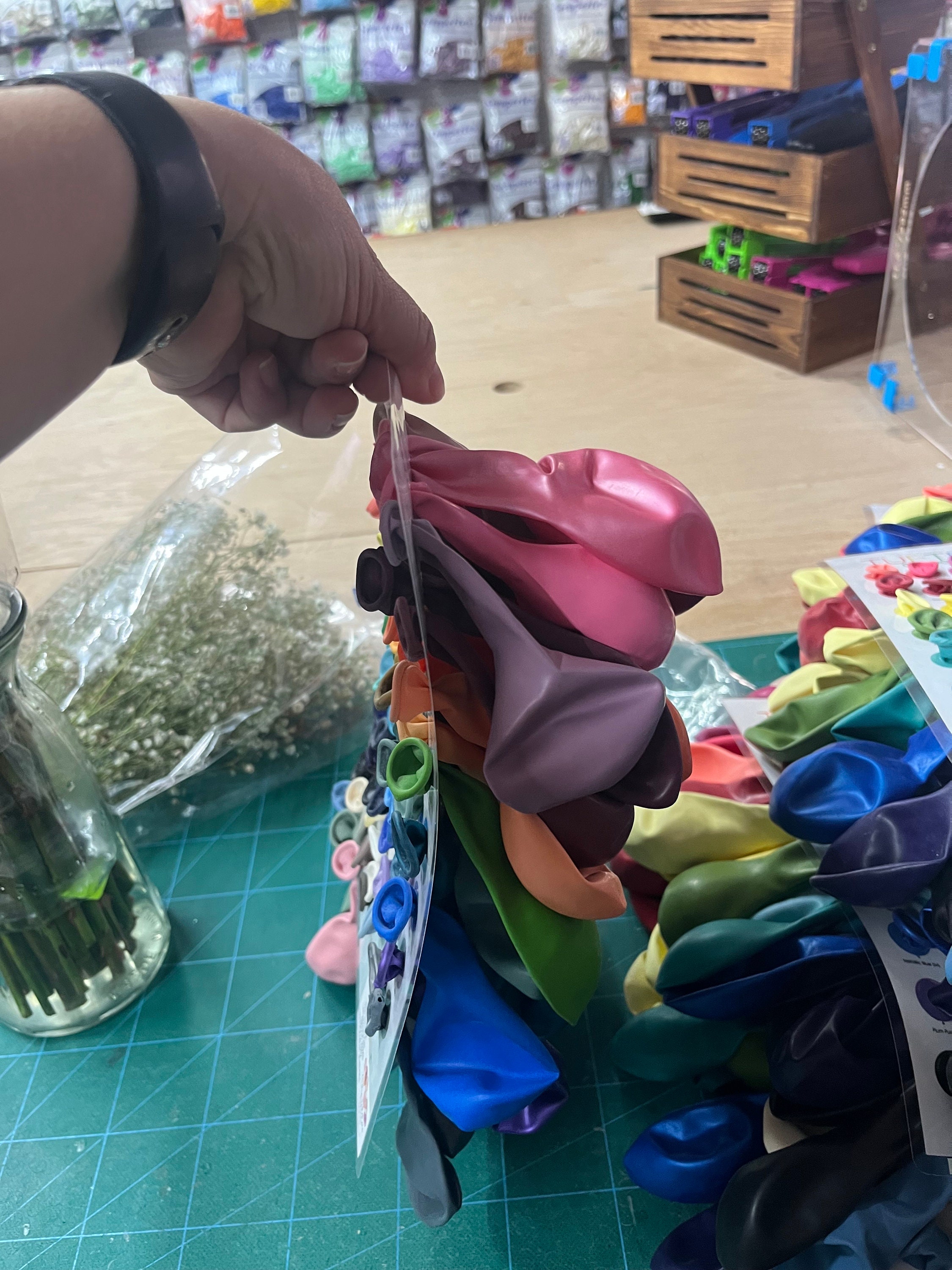 Tuftex Color Chart With 12 Balloons New Colors Included - Etsy