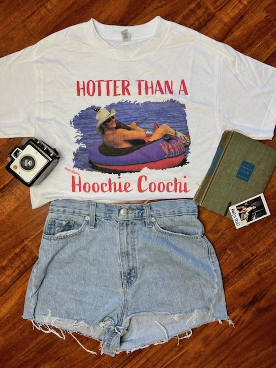 Hotter Than A Hoochie Coochie Crop Top Tee | Classic Country Music T ...