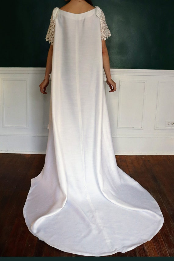 Late 50s/Early 60s Bridal Cape with Train - Gem