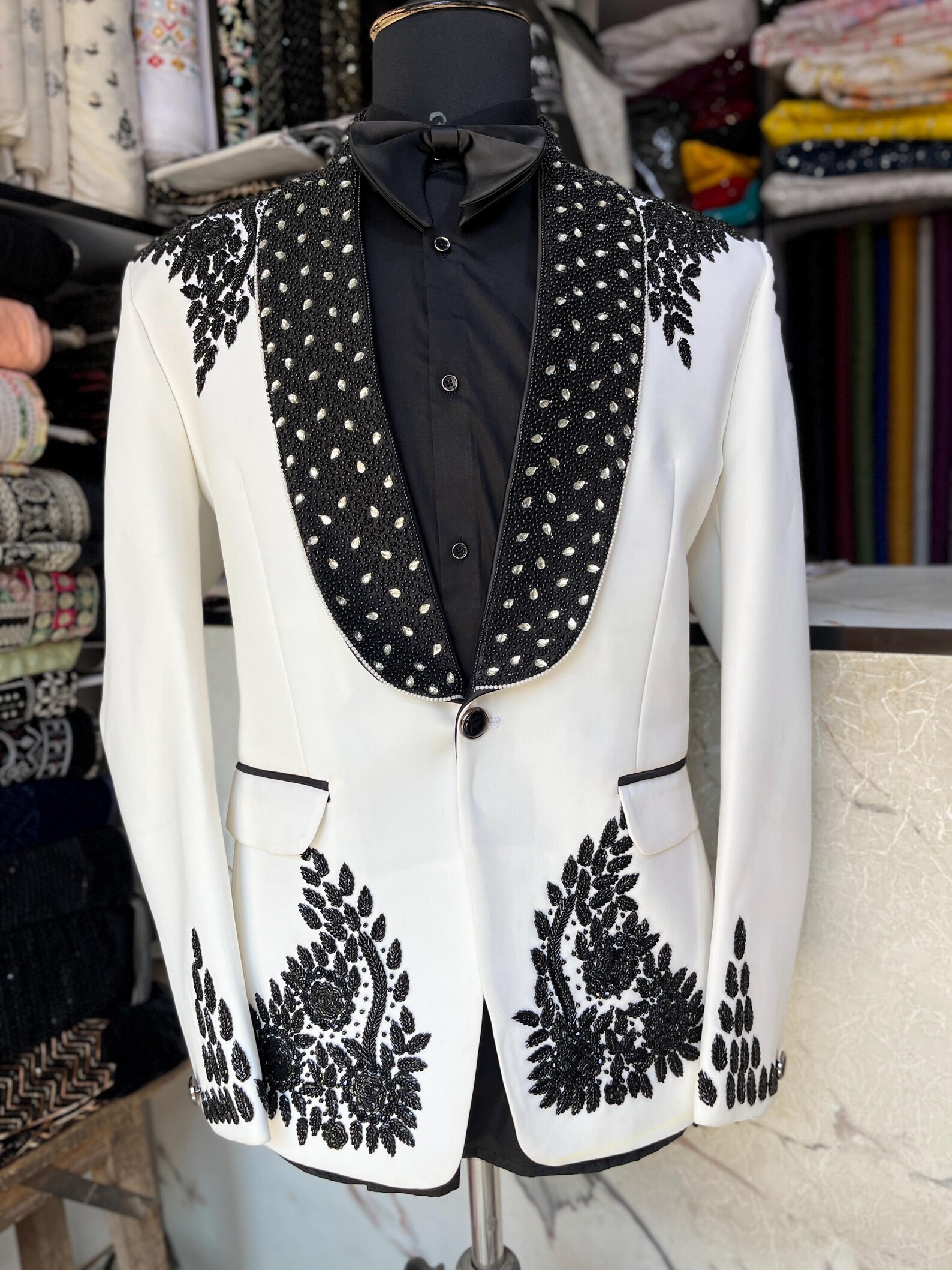 Men's Ivory Luxury Designer Tuxedo Suit Men's Customise Designer ...