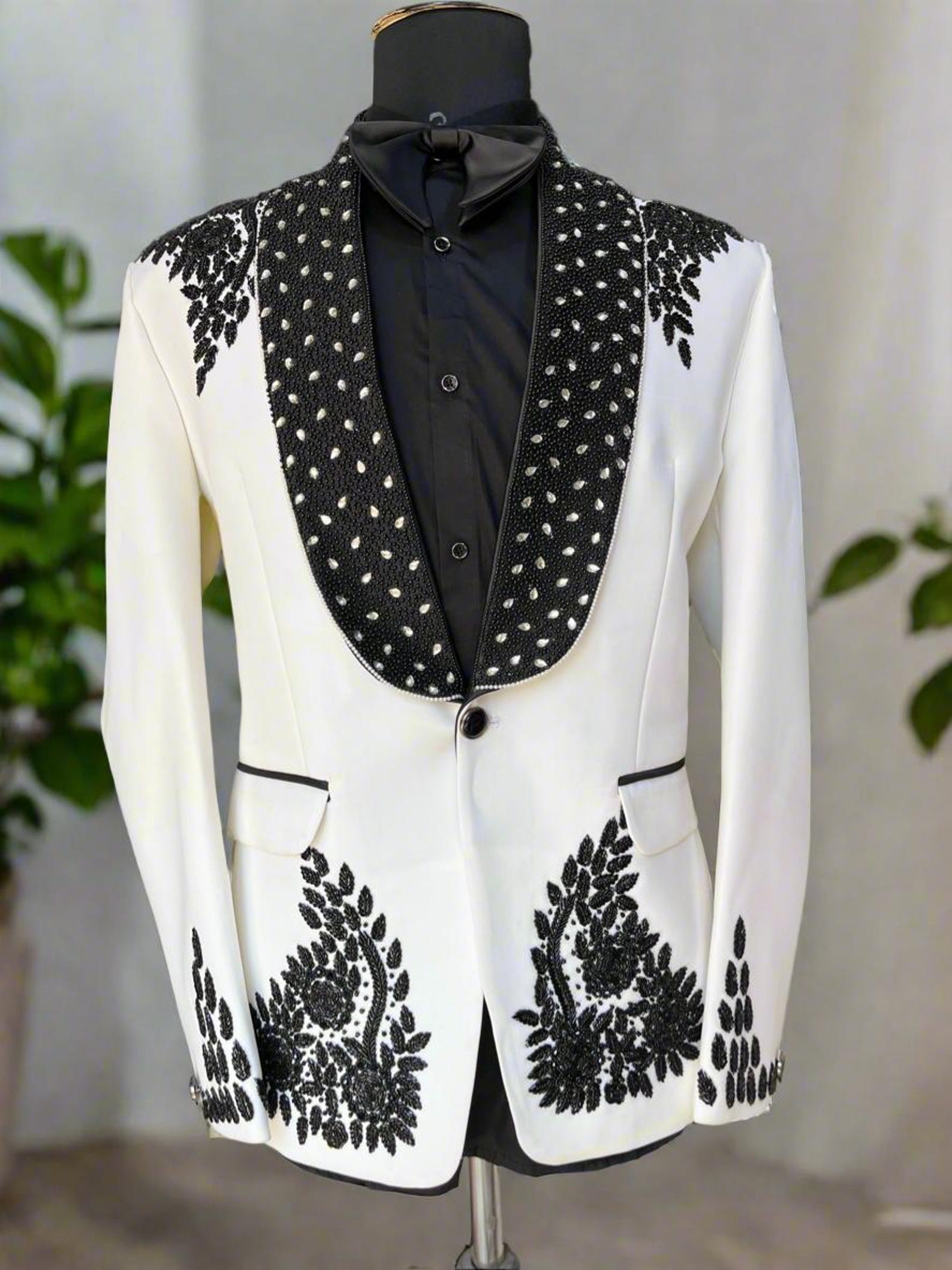 Men's Ivory Luxury Designer Tuxedo Suit| Men's Customise Designer ...