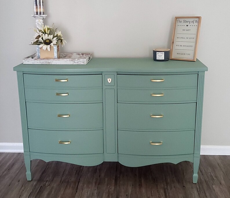 SOLD Beautiful Vintage Dixie 6 Drawer Bowfront Double Dresser - Etsy