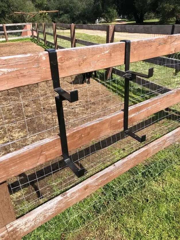 Garden Hanger the Box Stacker for 2 Inch Fences Hang Your Favorite ...
