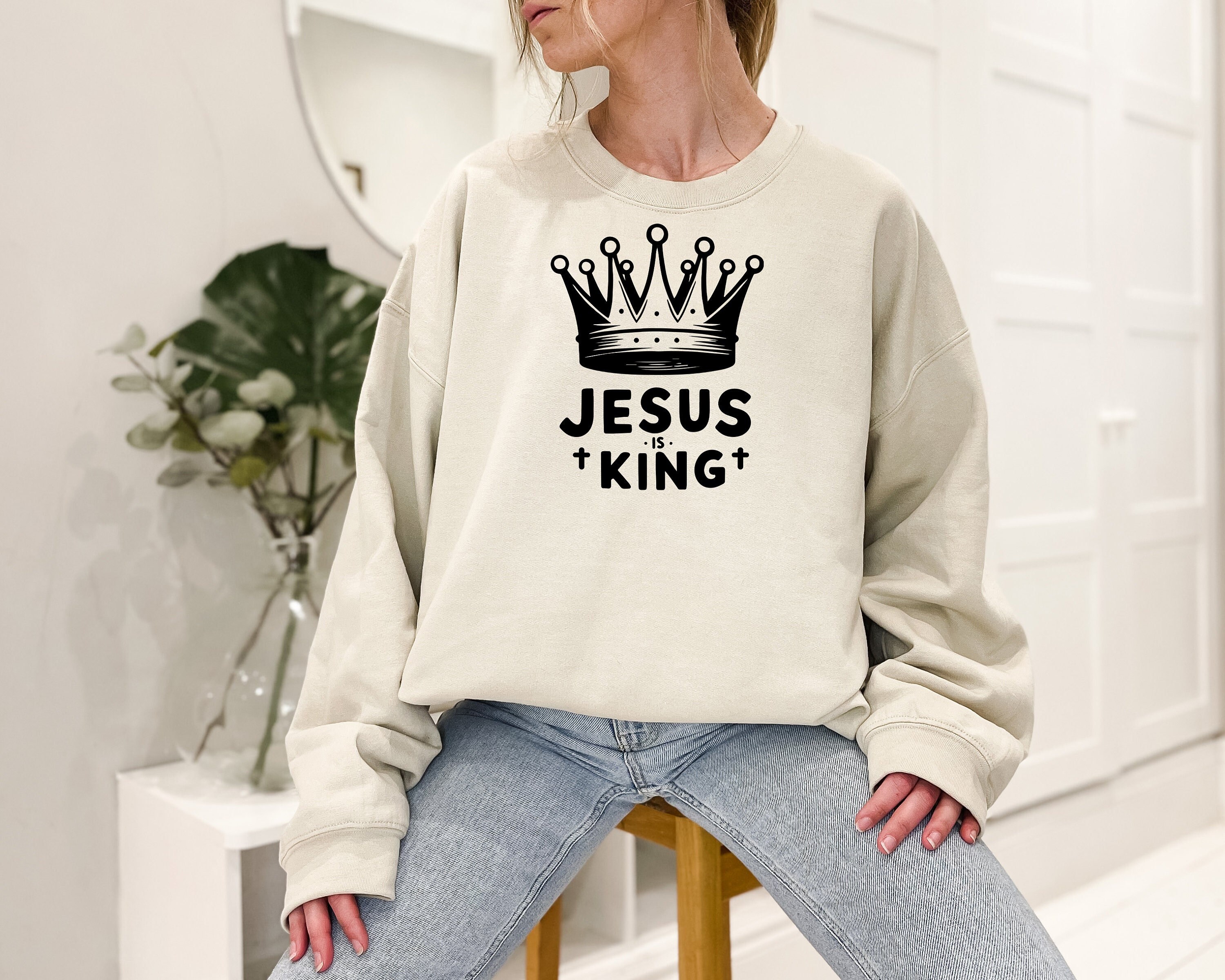 Jesus is King Svg Png, Jesus Svg, Faith Svg, Christian Svg, Bible Svg ...