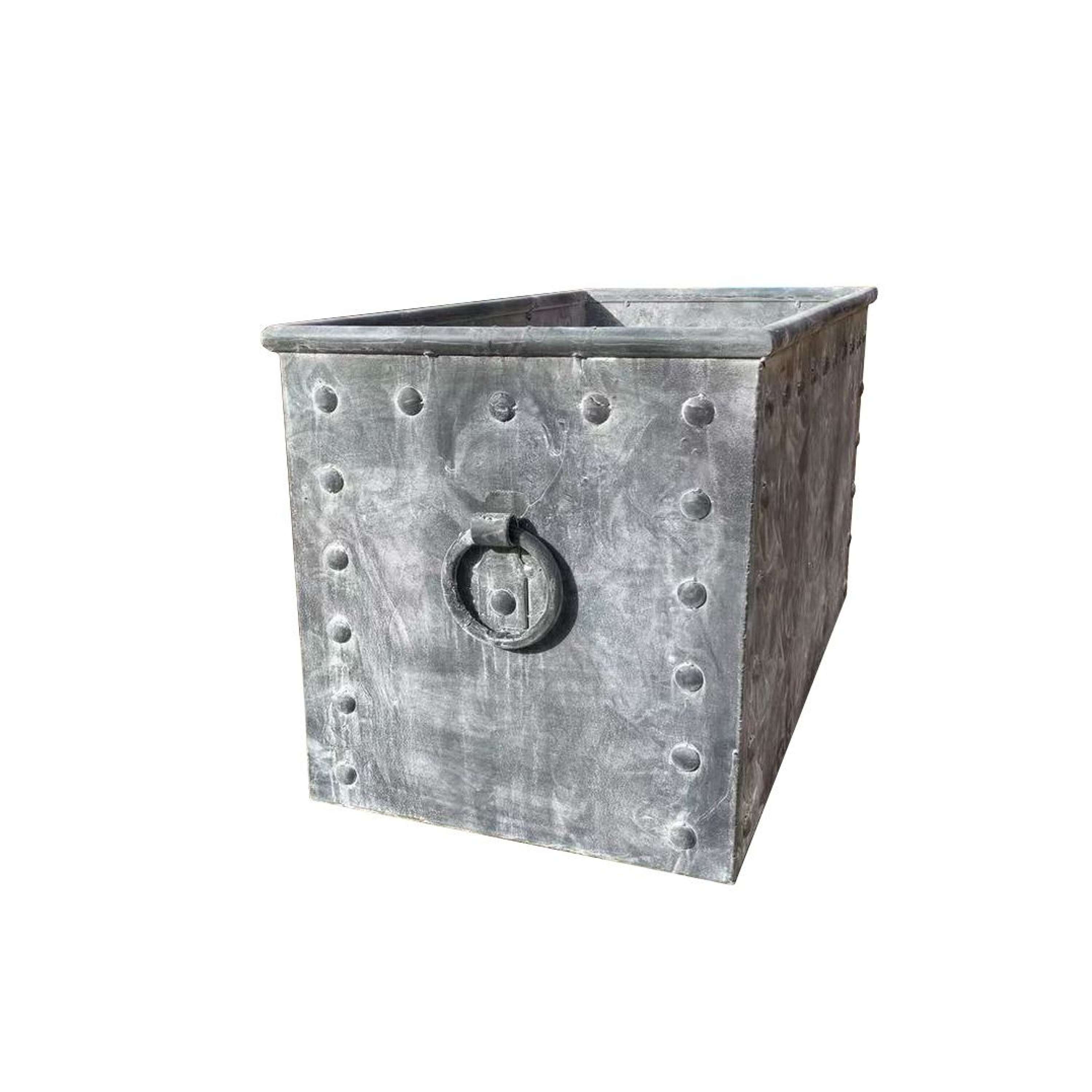 Heavy Duty Galvanized Antique Grey Patina Trough Water Tank Courtyard ...