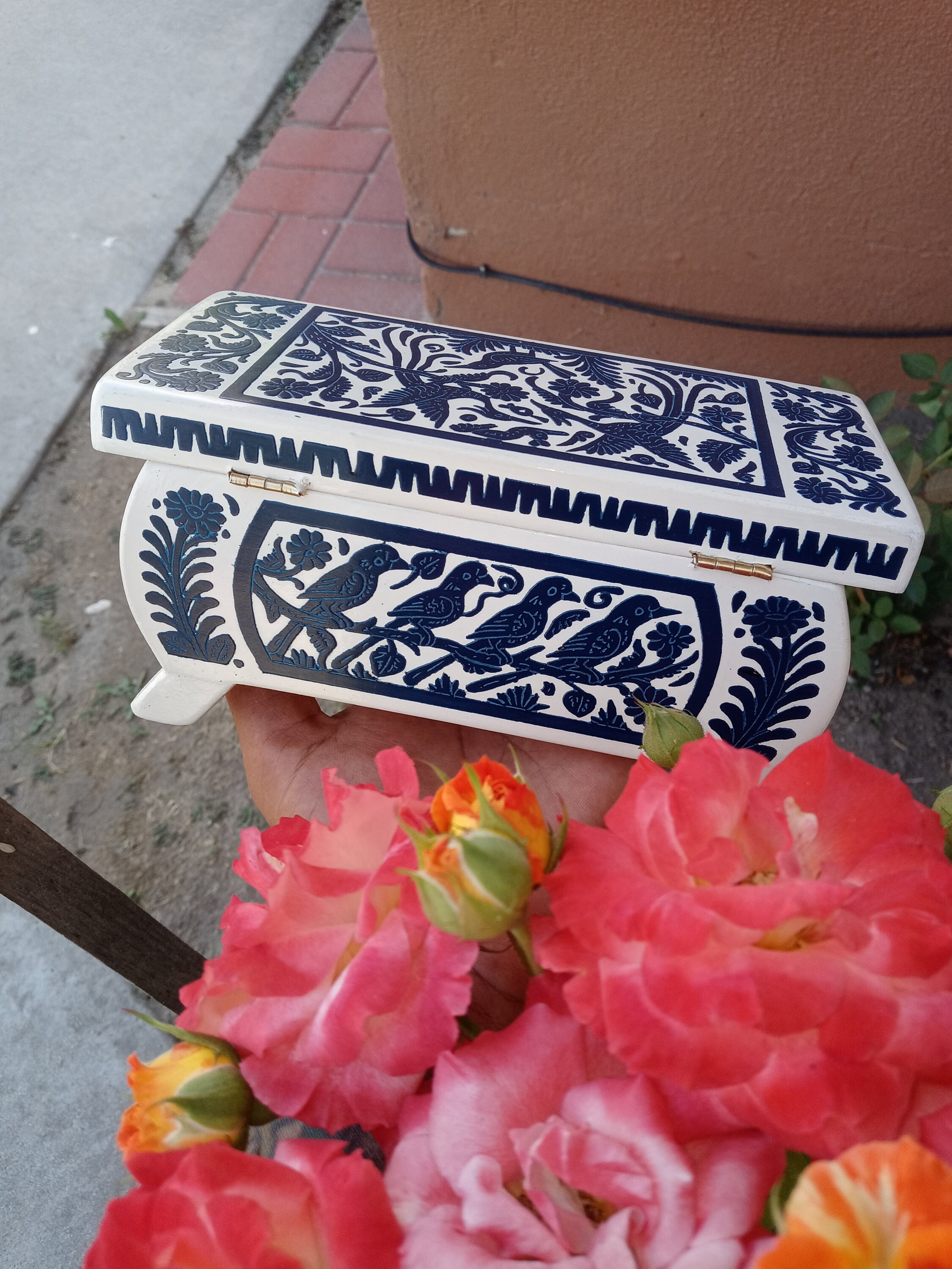 Japanese Style Olinala Box With Unique Designs Made by the Castillo ...