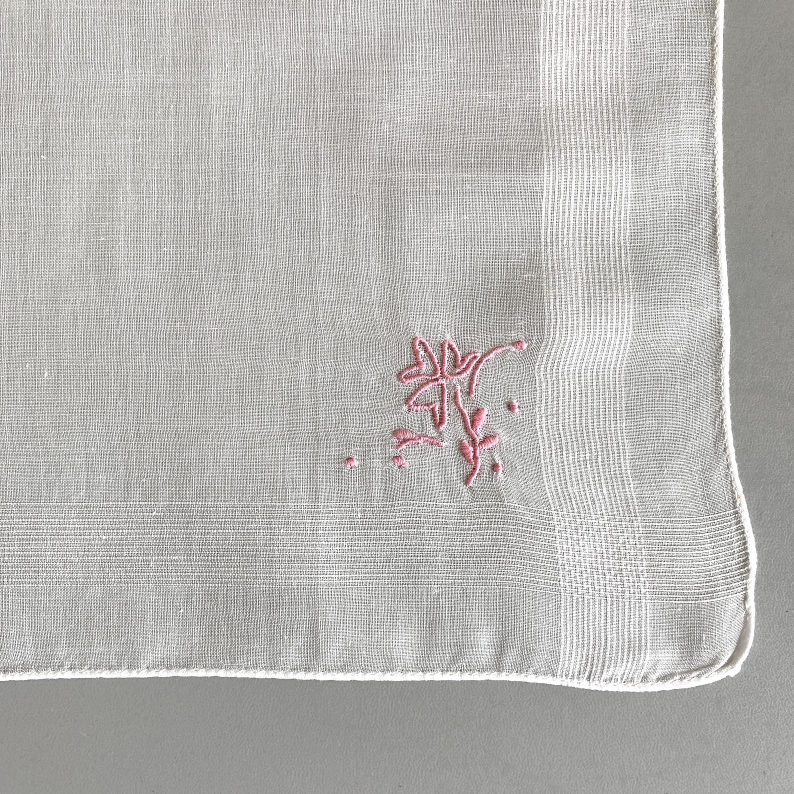 Handkerchief Vintage Sheer Pink Embroidered Flowers in 4 Corners - Etsy