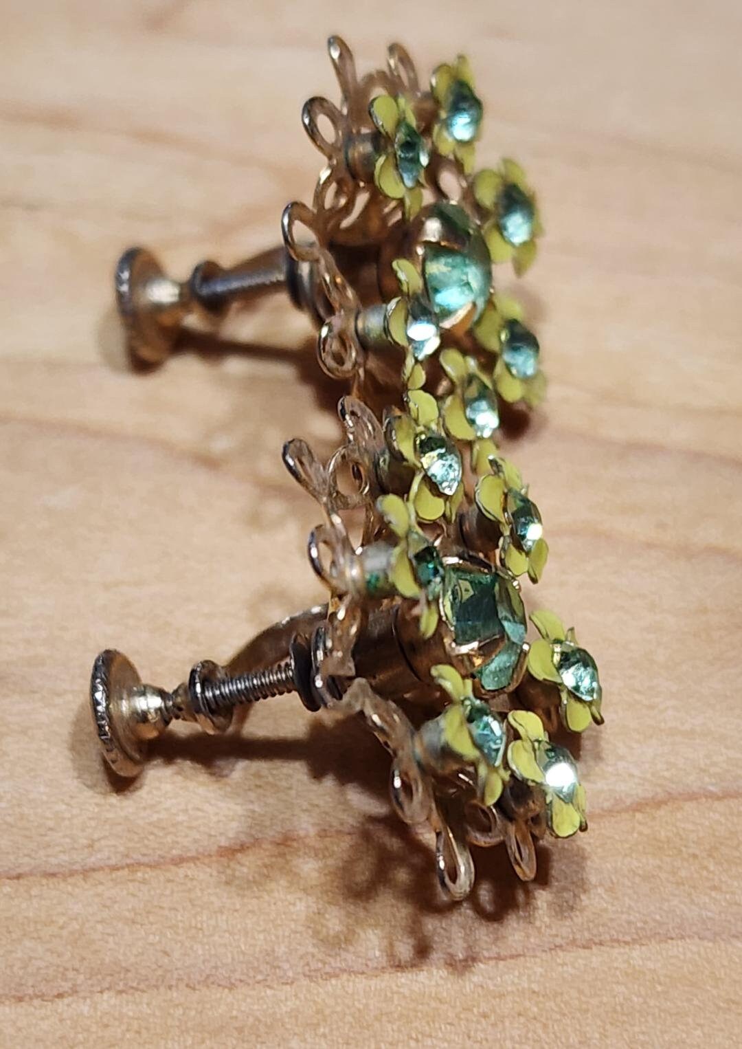 Vintage Gold Tone Flower With Yellow Enamel Flowers Green - Etsy