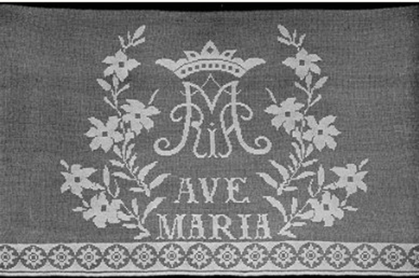 11 Religious Crochet Patterns, Beautiful Altar Cloths Filet Crochet ...