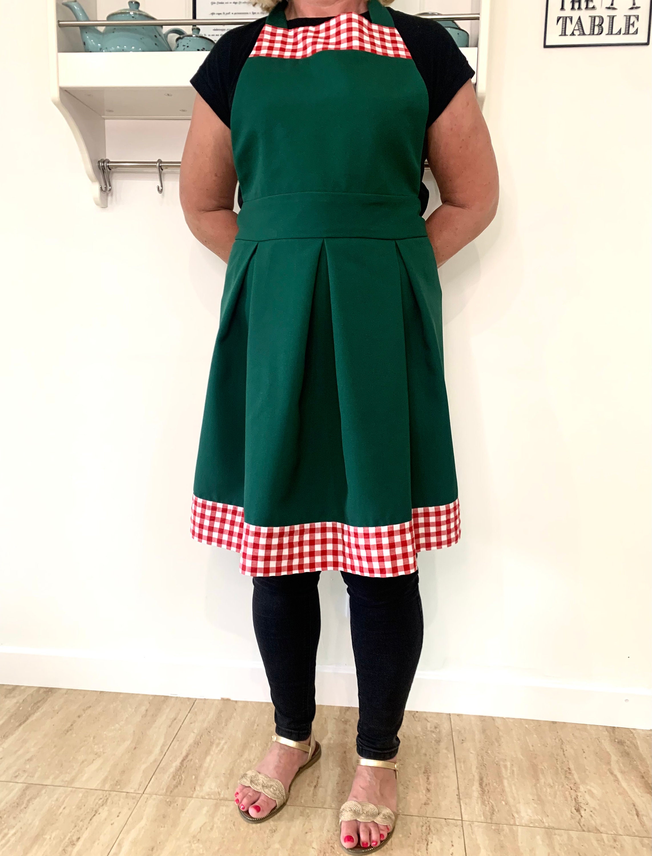 Green Kitchen Apron Pin up Apron for Women - Etsy