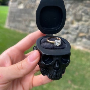 Skull Ring Box. Original Engagement Ring Box. Gothic Jewelry Box. Ring ...