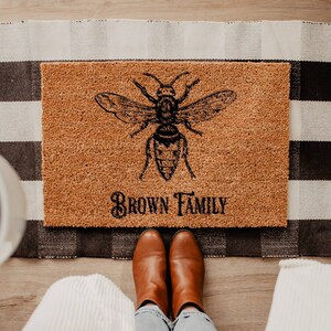 Custom Bee Doormat Bee Gift Personalized Bee Entryway Mat Beekeeper ...