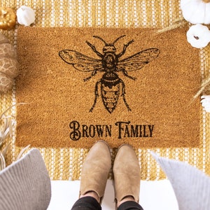 Custom Bee Doormat Bee Gift Personalized Bee Entryway Mat Beekeeper ...