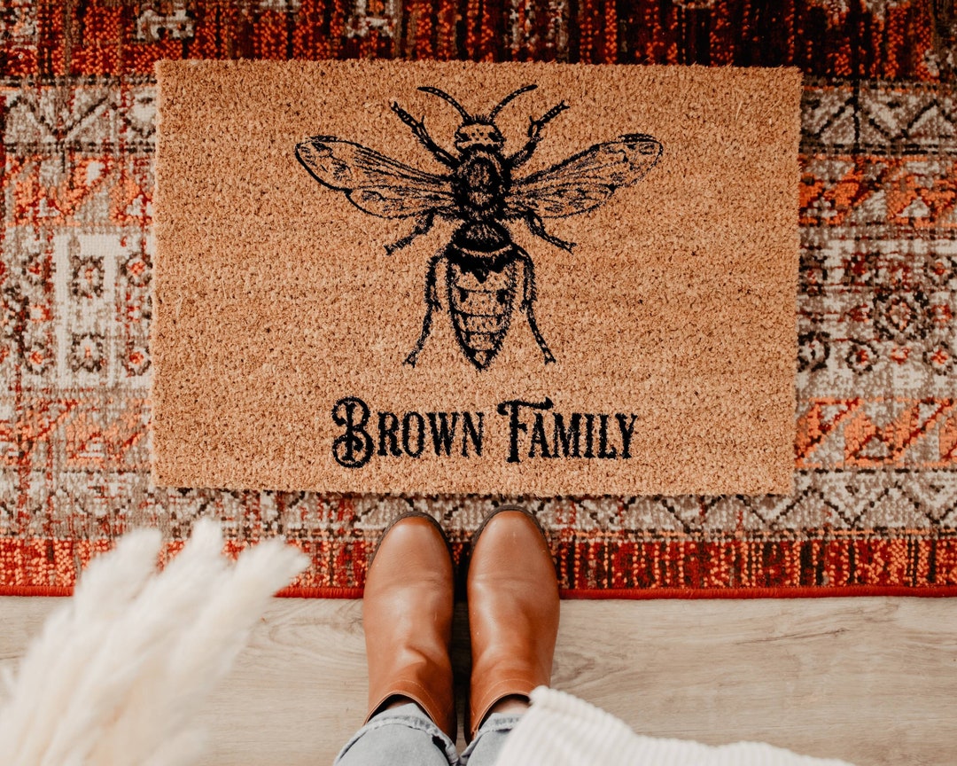 Custom Bee Doormat Bee Gift Personalized Bee Entryway Mat Beekeeper ...
