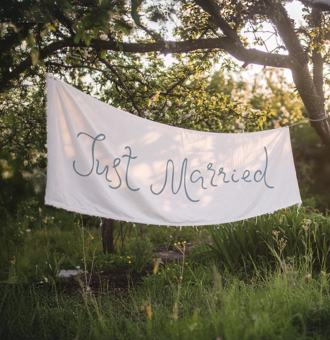 Hand Painted Custom Linen "just Married" Sign - Etsy