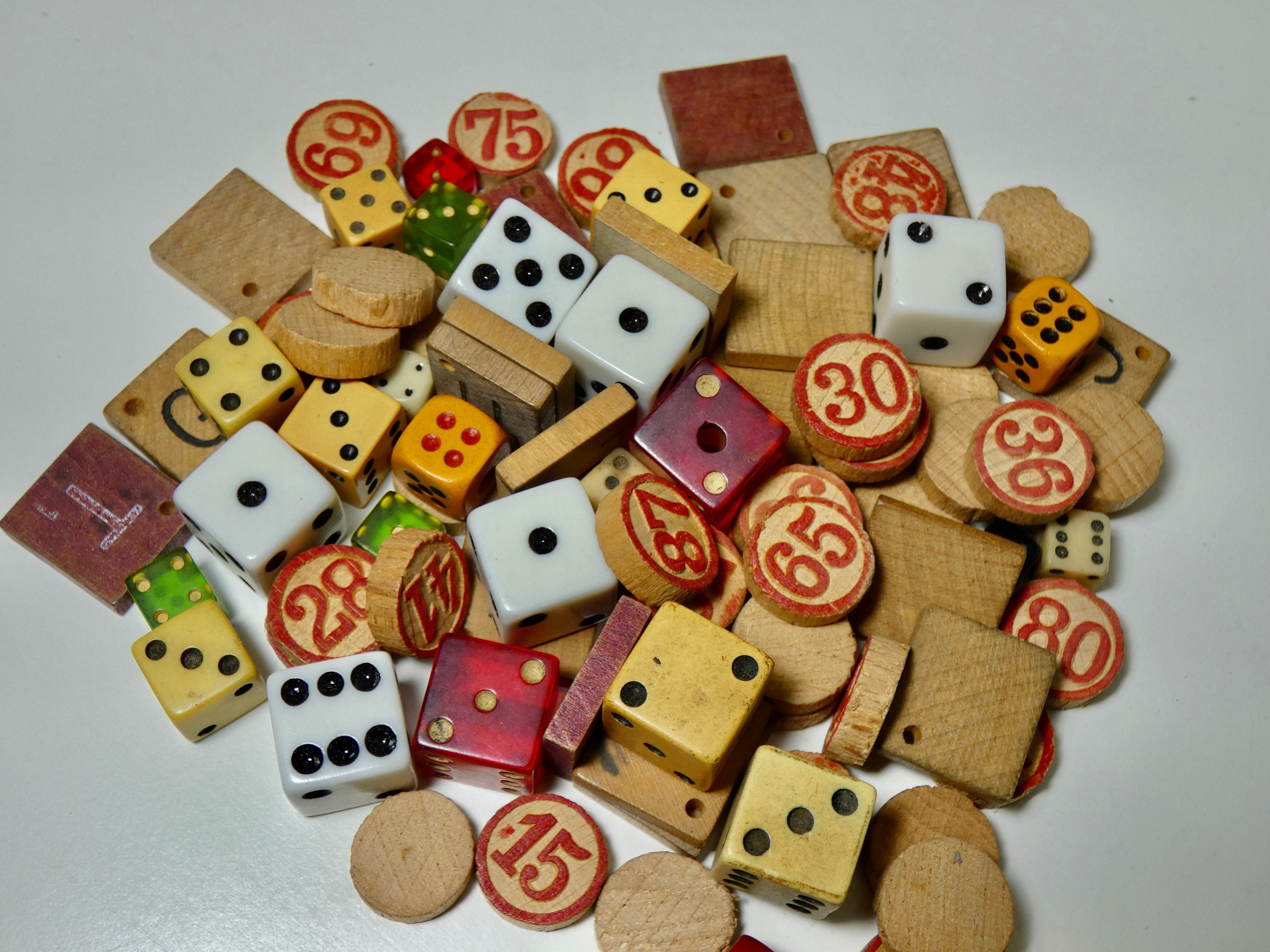 Vintage Game Pieces Scrabble Dice Bingo Lot - Etsy