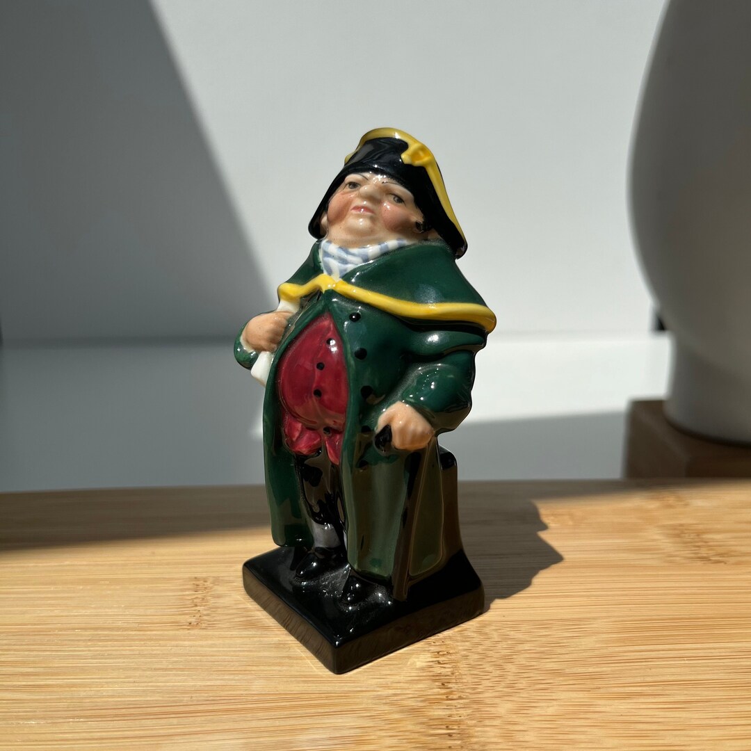 Figurine Bumble Charles Dickens Royal Doulton England Bone China - Etsy