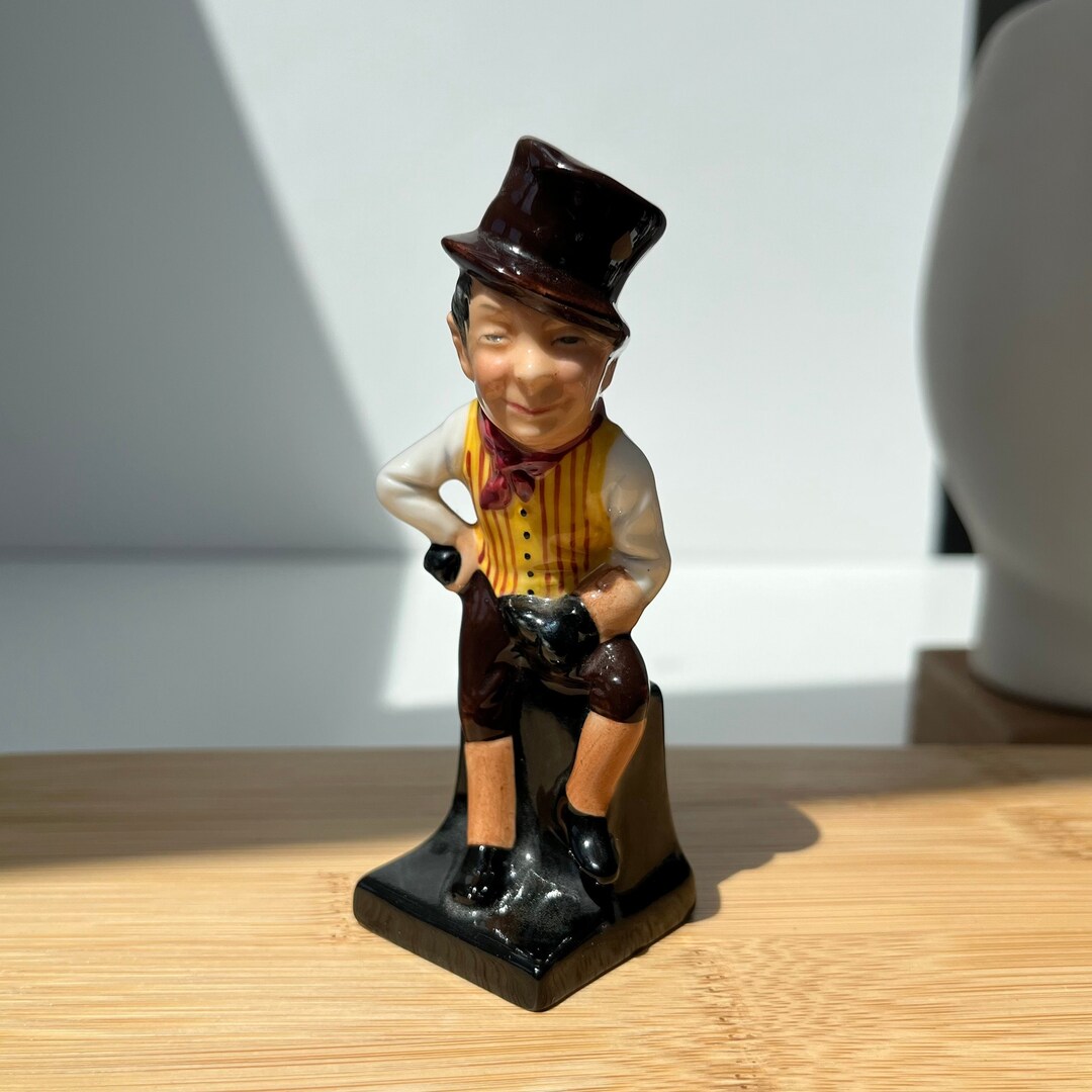 Figurine Sam Weller Charles Dickens Royal Doulton England Bone China - Etsy