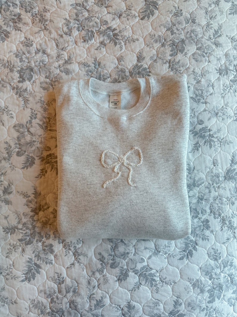 Hand-stitched Bow Crewneck Sweatshirt - Etsy